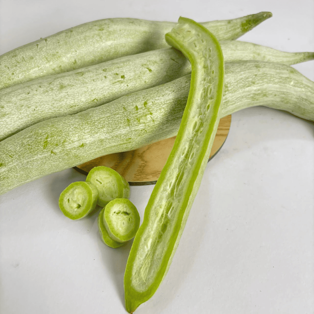 Podalangai - Snake Gourd (Small) – myHarvest Farms